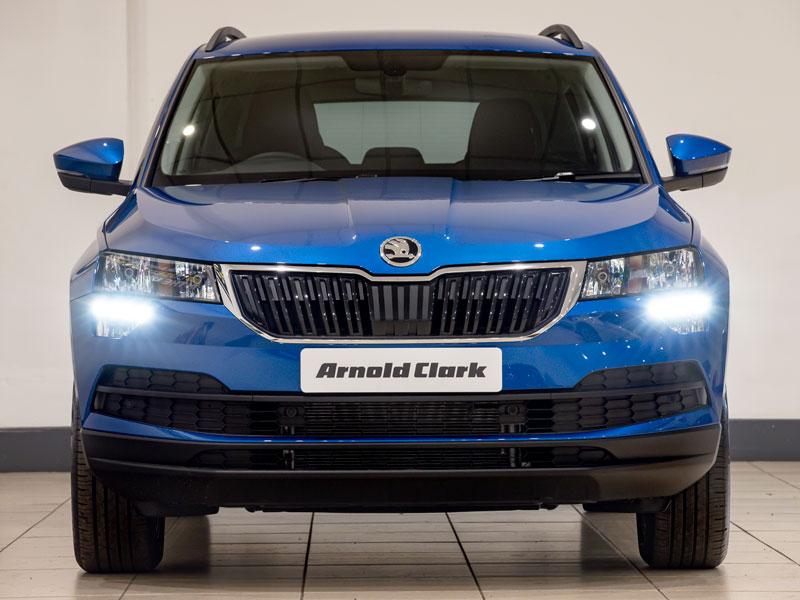 Nearly New ŠKODA KAROQ Cars for sale in the UK | Arnold Clark